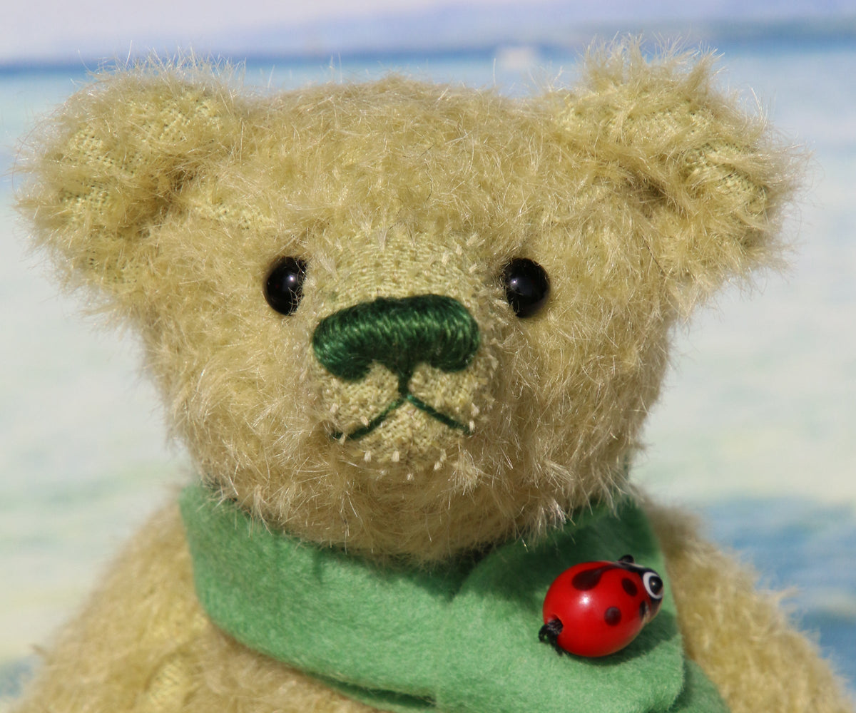 Goosegogs Mohair 7.5 inch Teddy Bear Kit by Make A Teddy